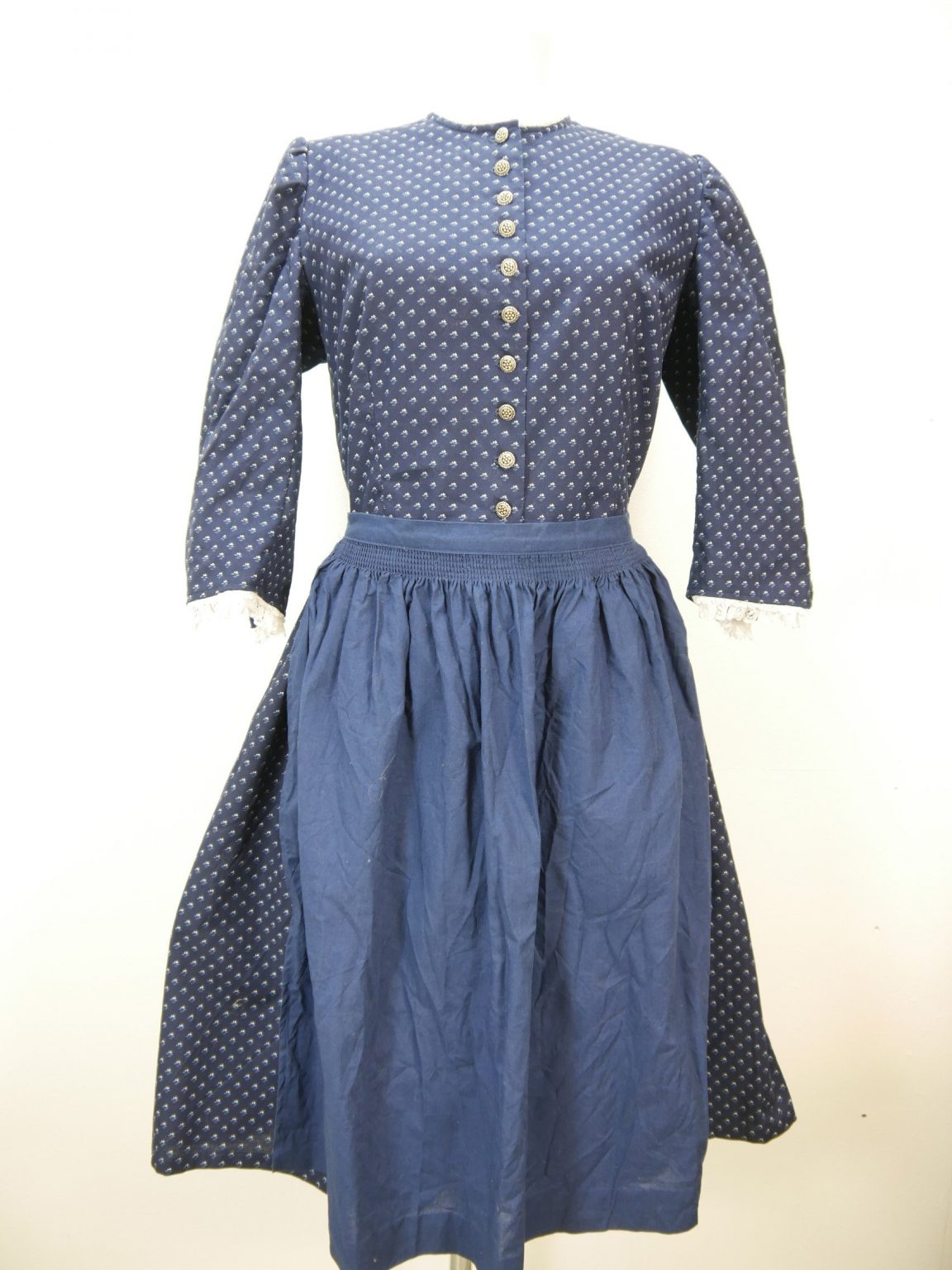 Landhauskleider Archive - Trachtenecke